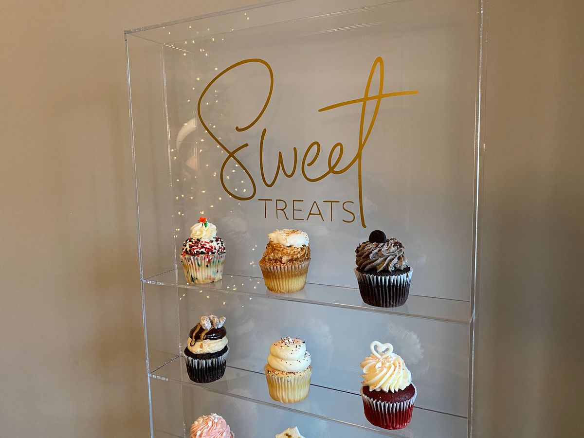 Acrylic Cupcake Wall – TreatWalls